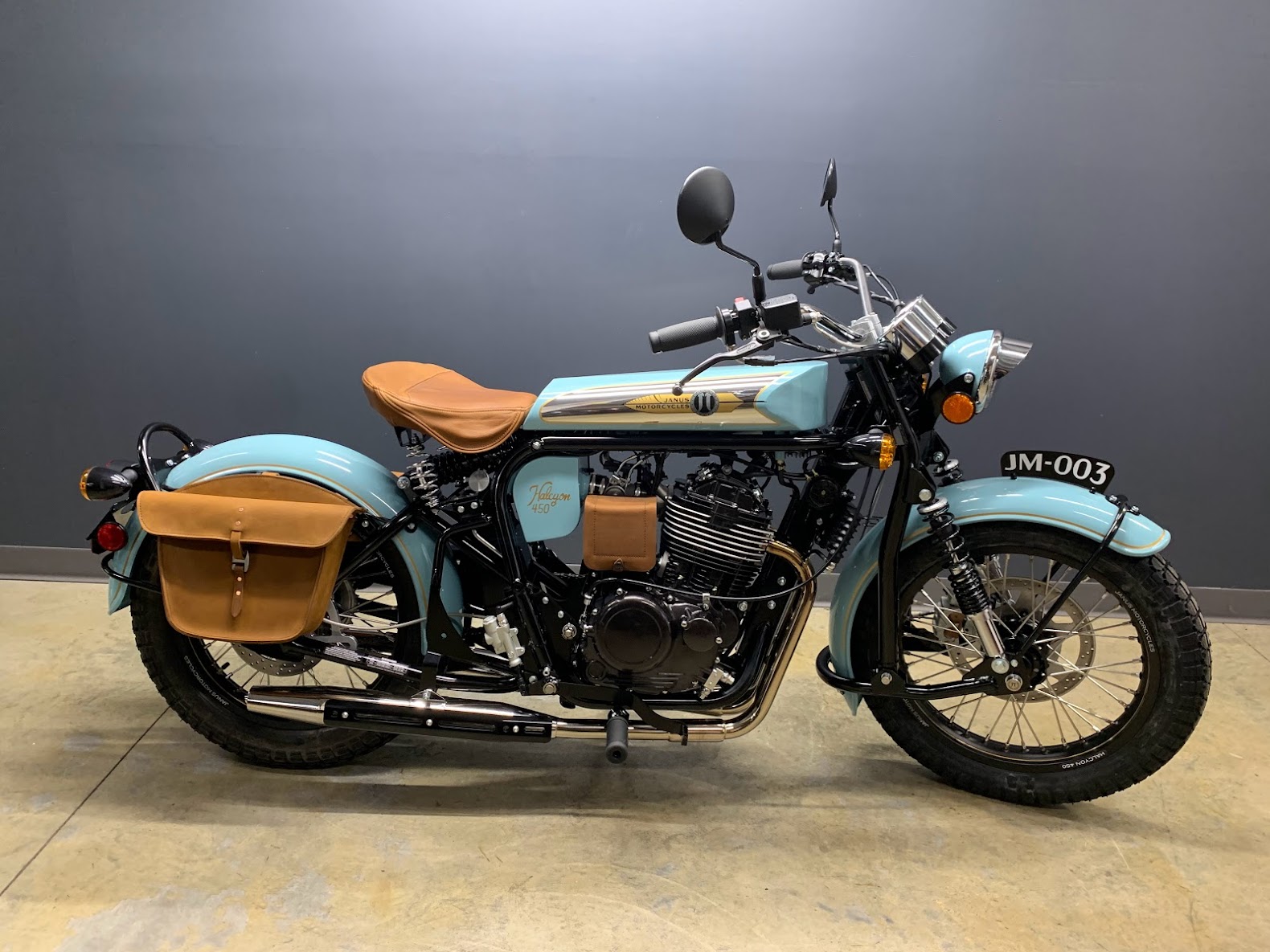 The Halcyon 450cc Motorcycle - Janus Motorcycles