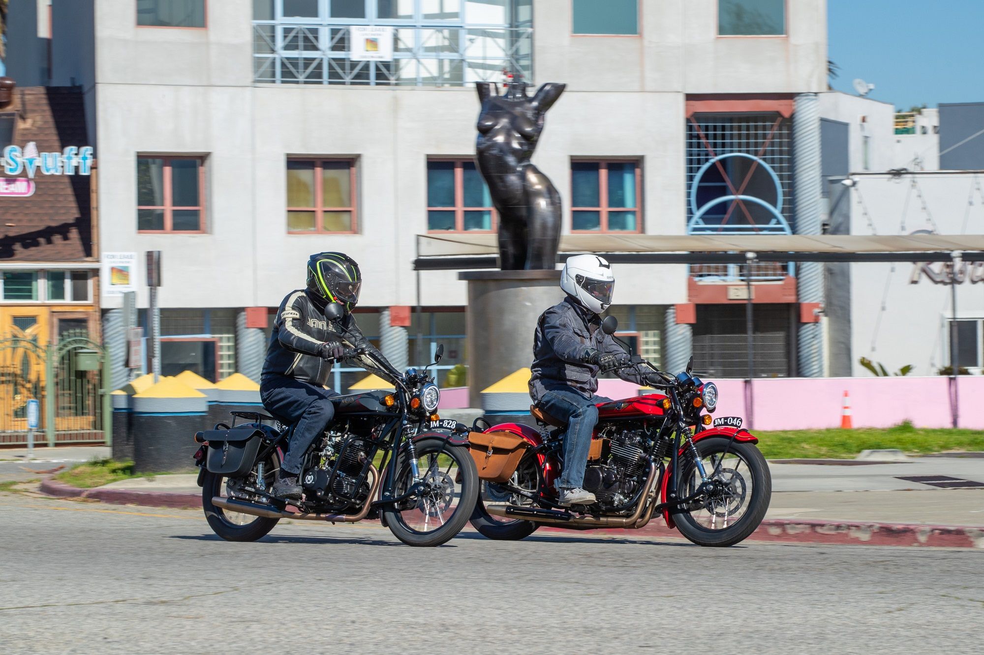 Roadrunner Magazine Reviews the Halcyon 450 - Janus Motorcycles