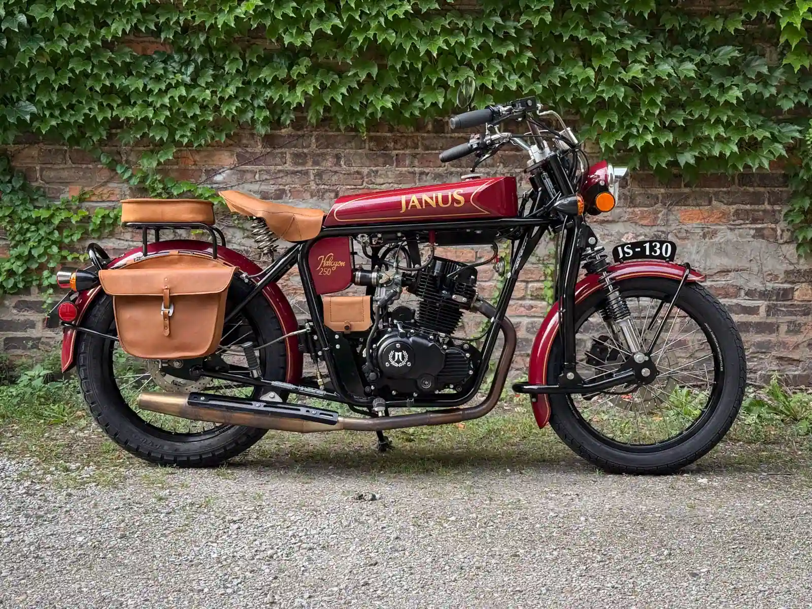 Halcyon 250 Motorcycle JS-130